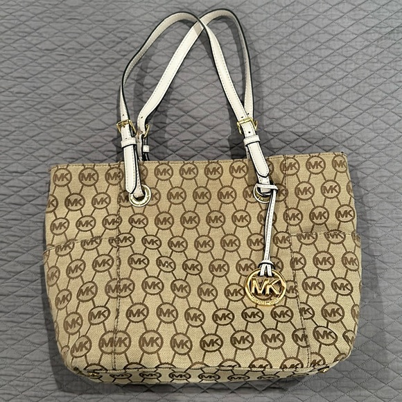 MICHAEL Michael Kors | Bags | Michael Kors Monogram Jet Set Tote | Poshmark